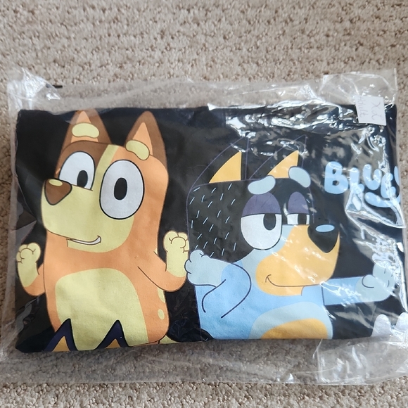 Bluey | Tops | Unisex Bluey Tee Size Xl | Poshmark